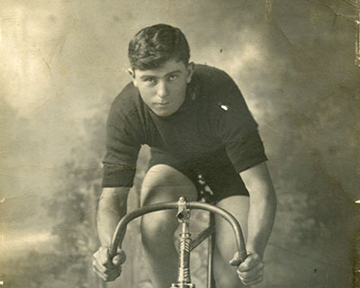 Ken Ross cycling collection | National Museum of Australia